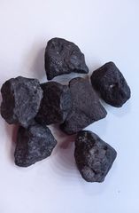 Tumbled: Lodestone / Magnetite – Harmony in Colour